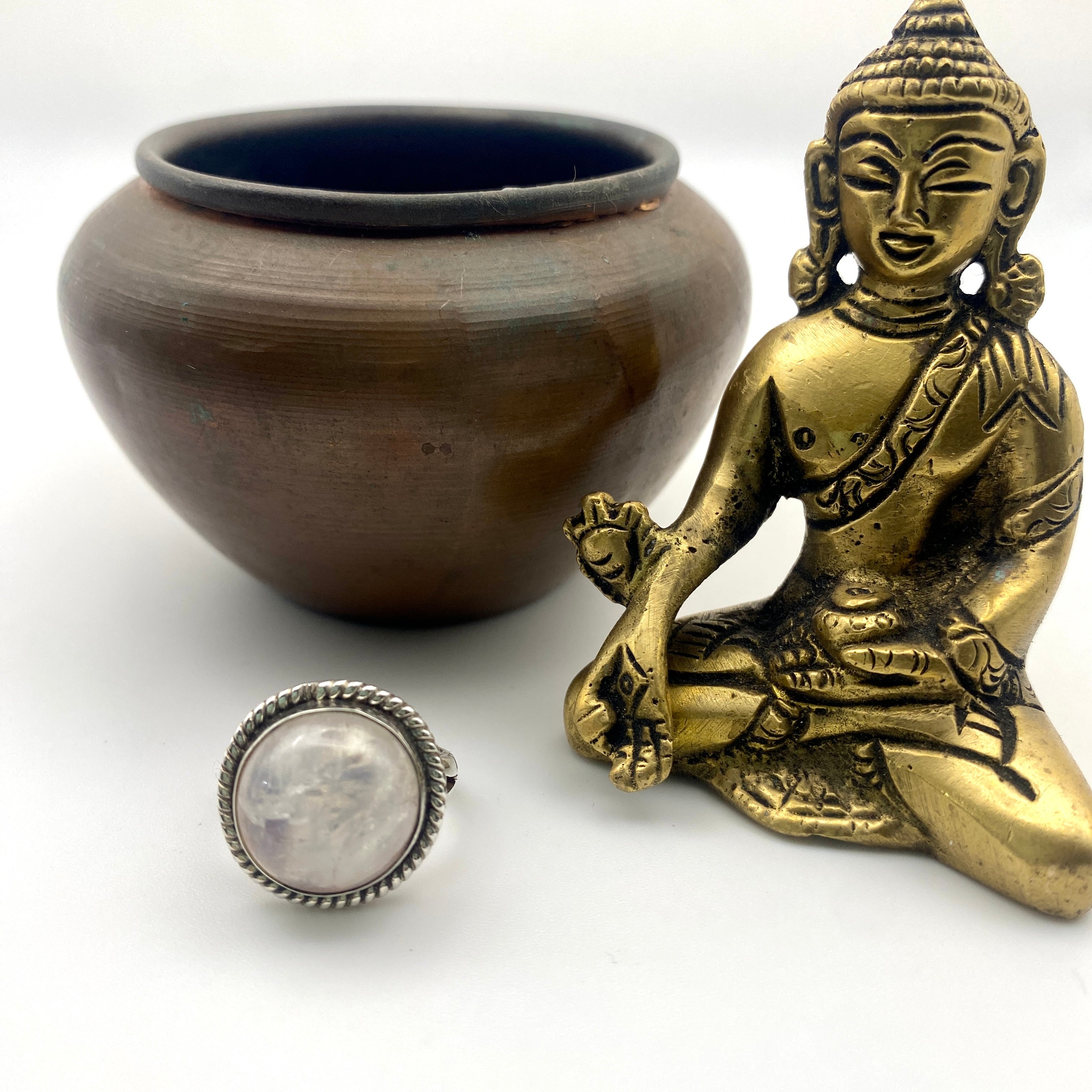 Moonlit Offering - Moonstone Ring – Tamrakar